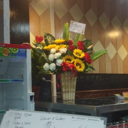 Bunga meja artificial